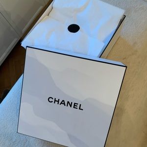 CHANEL | Storage & Organization | Chanel Signature Square Empty White ...